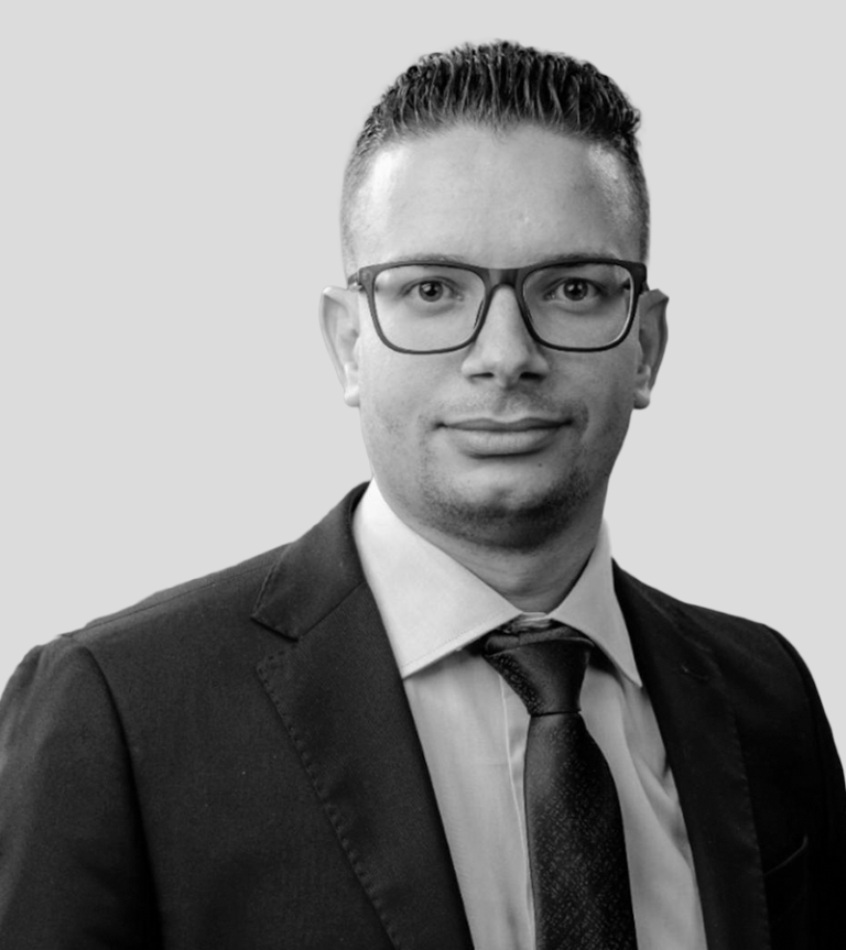 Eric Santos - PLC Advogados