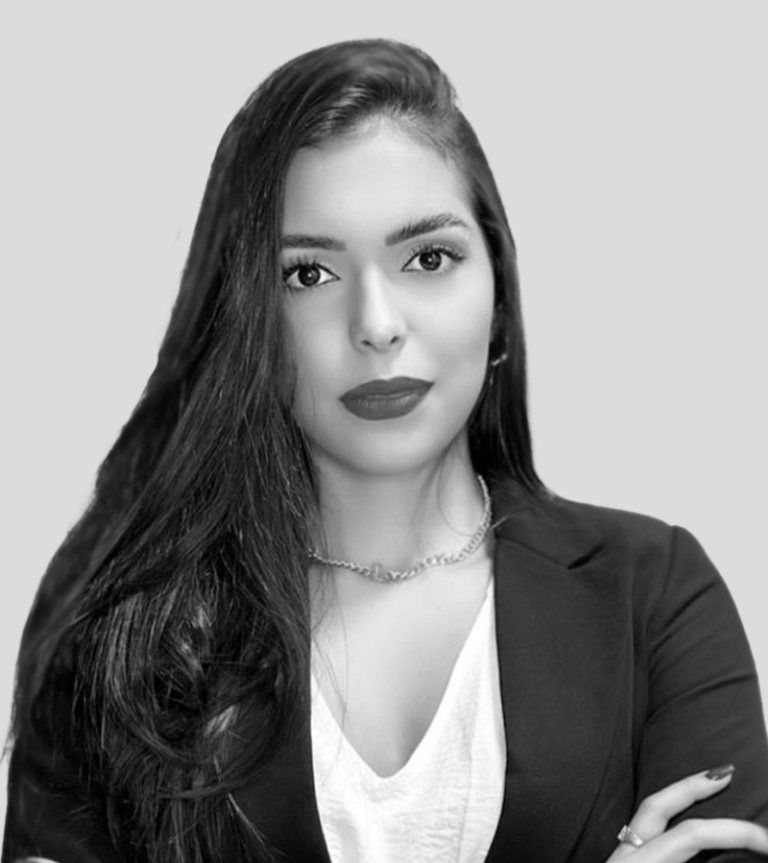 Luana Santos - PLC Advogados
